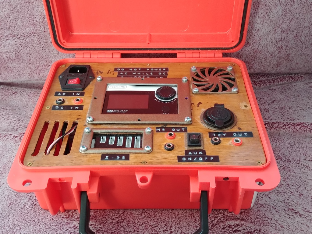 ToolKitRC M8 (Lipo charger) Field Charging box by DLQFPV | Download ...