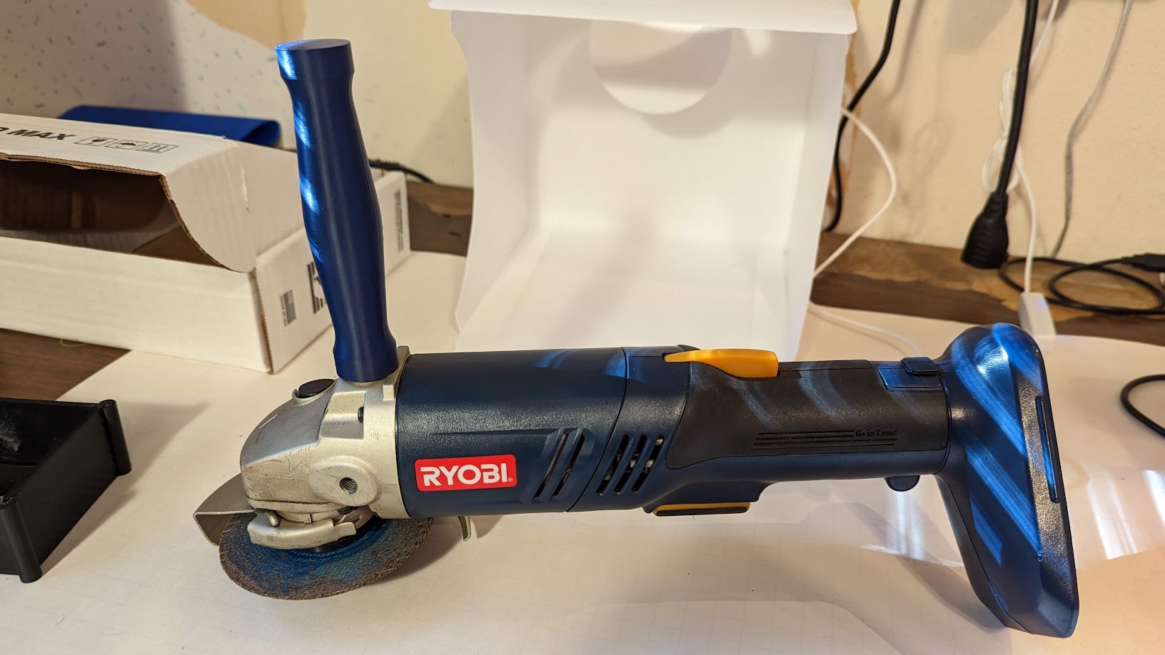 Handle for Angle Grinder 8mm Thread by MadMax | Download free STL model ...