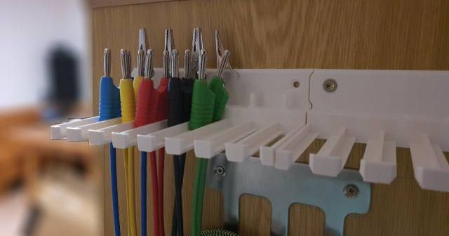 Lab cable holder (Remix) by jhe42 | Download free STL model ...