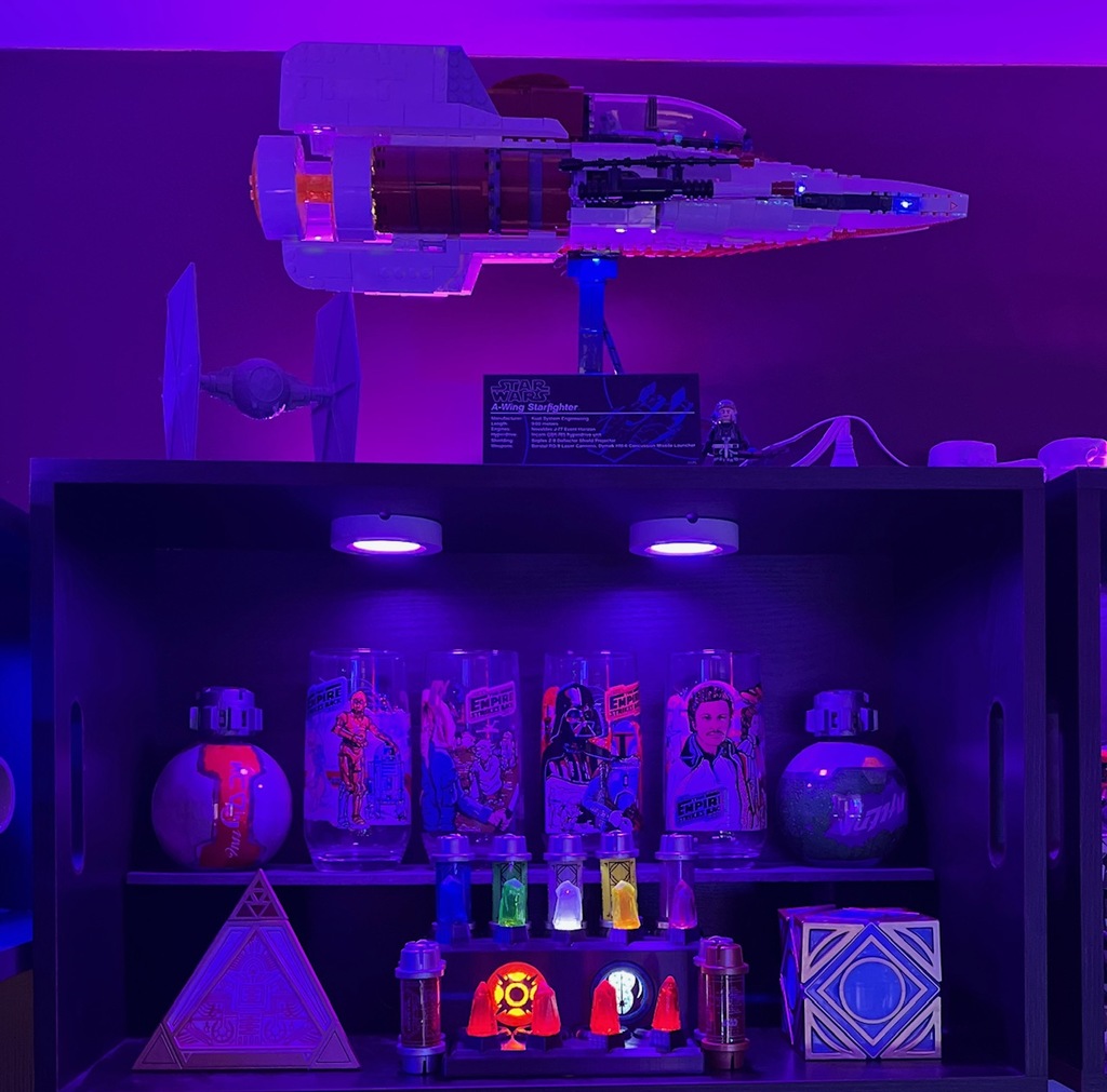 Star Wars Kyber Crystal Display with LED lighting by maandren ...