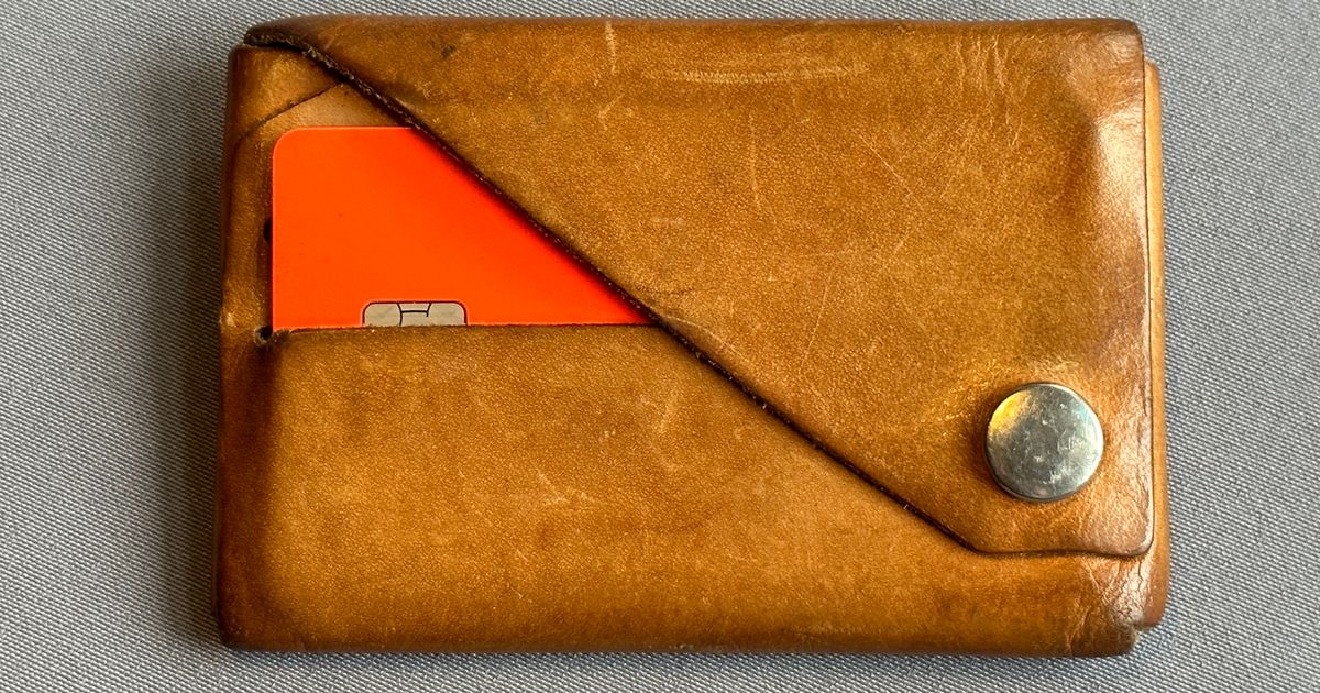 Make a simple wallet - Leatherwork for beginners by tomeparker ...