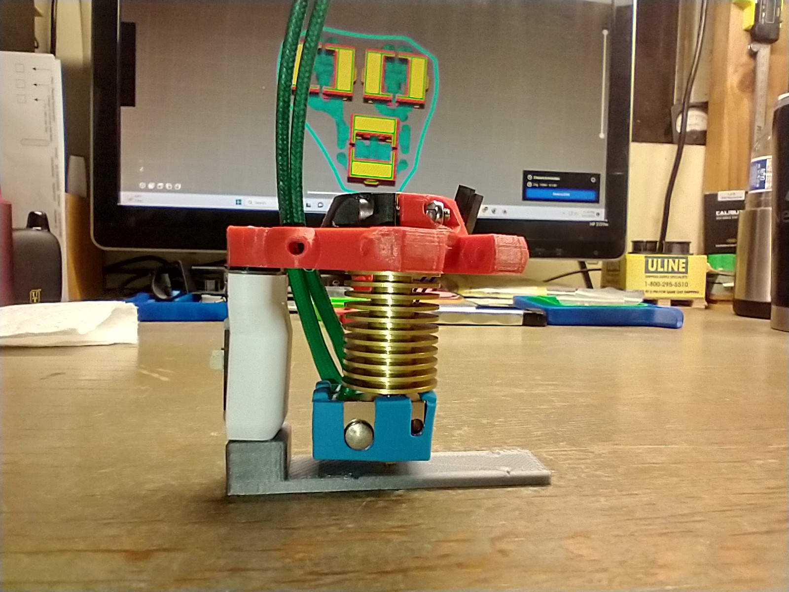 Kossel Mini E3D V6 Effector with BlTouch Mount by CrooksUSA | Download ...