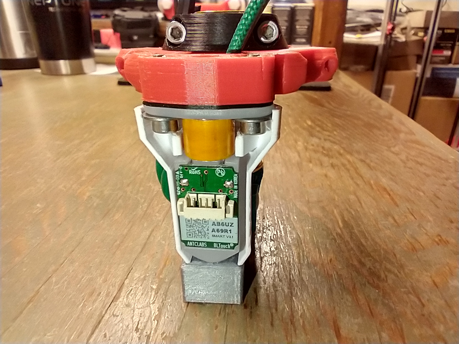 Kossel Mini E3D V6 Effector with BlTouch Mount by CrooksUSA | Download ...