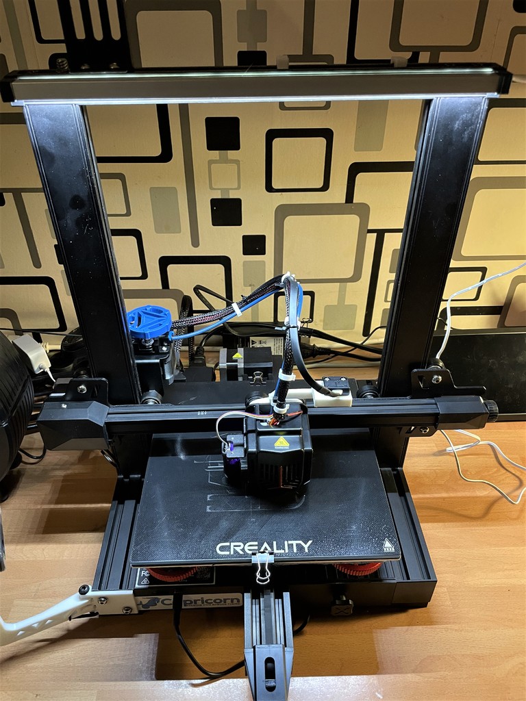 Ender 3 v2 NEO LED lightbar by FreddeVat | Download free STL model ...