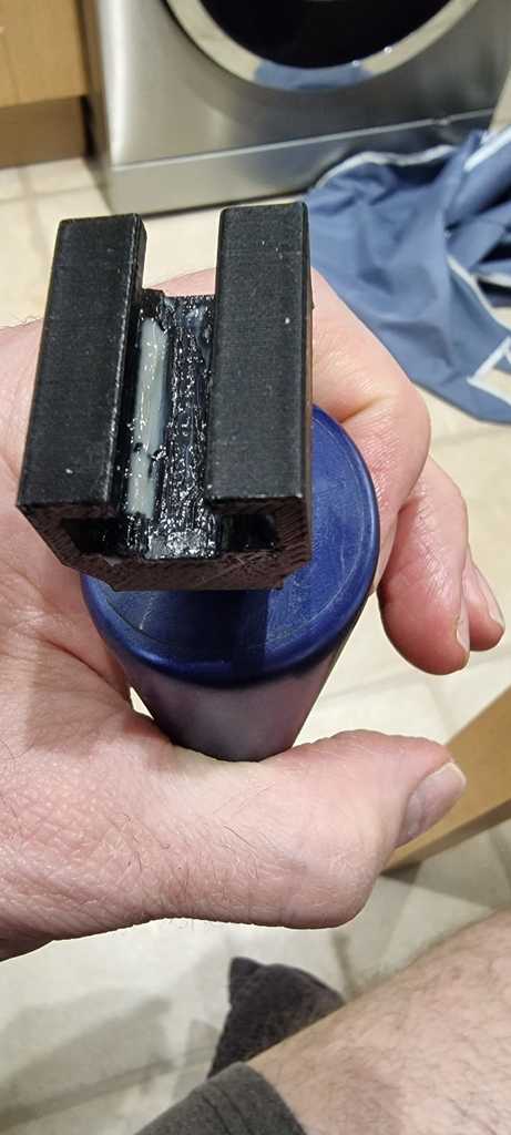 Greasing Tool for Linear Rail Bearings by MMartynJ | Download free STL ...