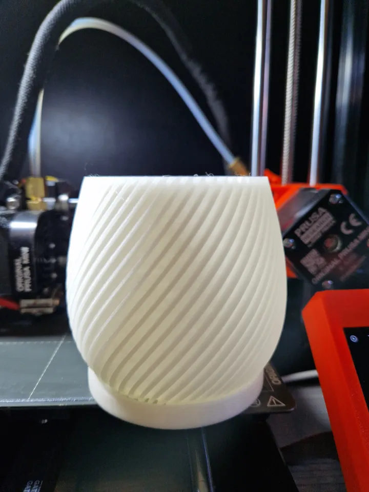 Spiral vase with adapted smaller and taller plate by Andrei | Download ...