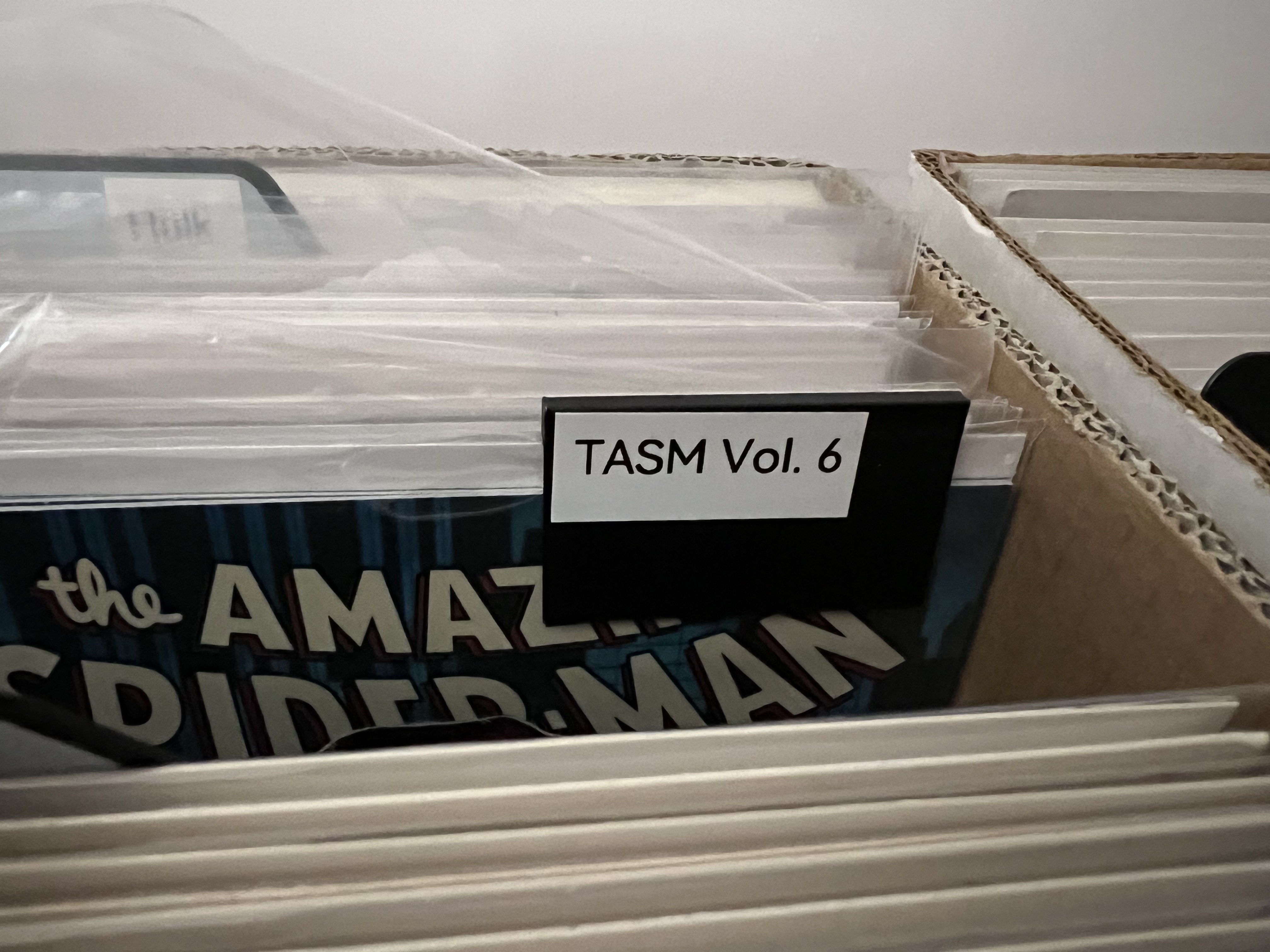 Comic Book Separator & Stand by ES_Models | Download free STL model ...