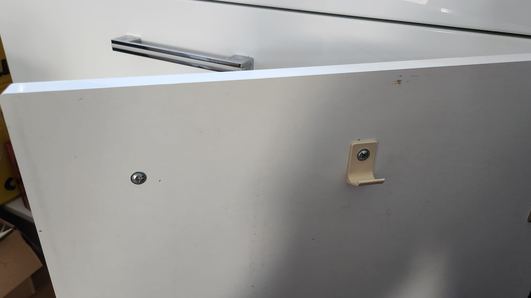 Basic Hook kitchen by Petescw | Download free STL model | Printables.com