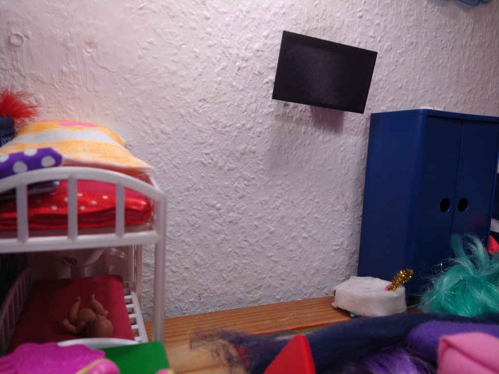 Wall mounted TV for barbie (or other dolls) by Heiko | Download free ...
