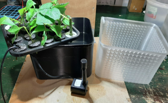 Aeroponics system for Cuttings (no support) by G4ZO | Download free STL ...