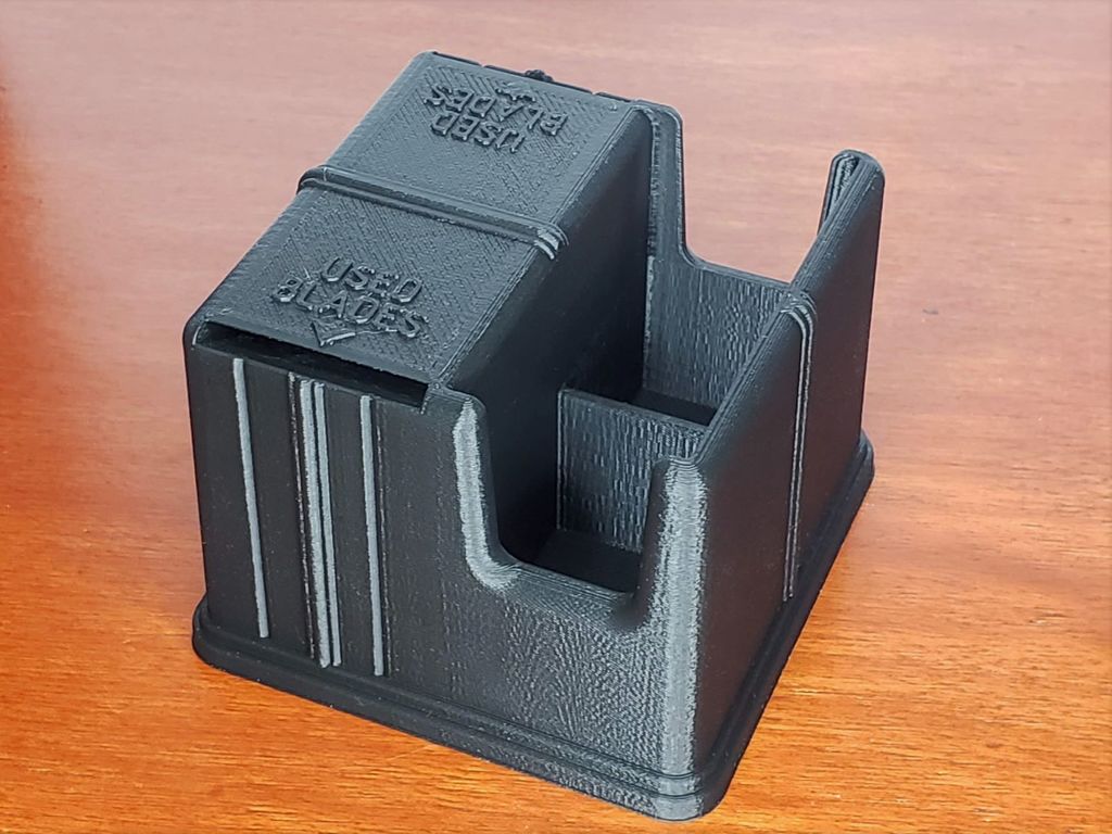 Art Deco Blade Bank with blade holder by rogerquin | Download free STL ...