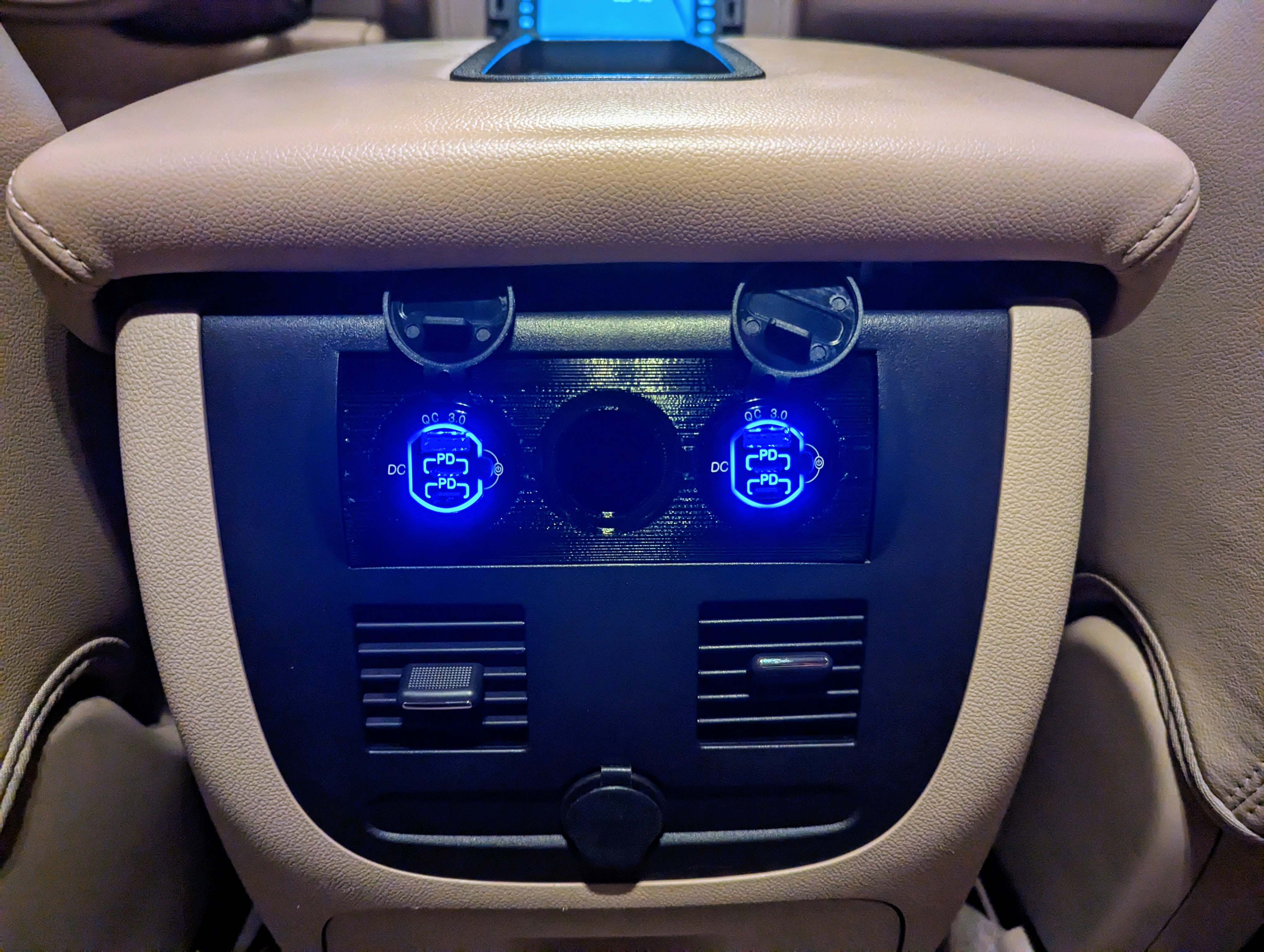 Chevy Rear Seat Media USB Panel by bcheck555 | Download free STL model ...