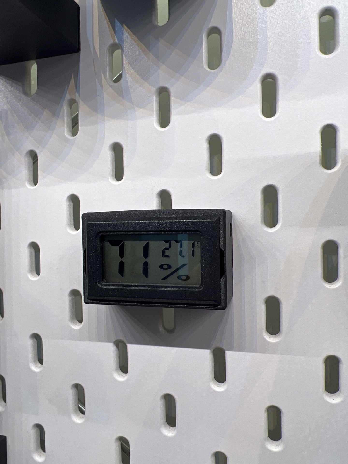 Ikea Skadis Humidity Sensor Holder by Leo | Download free STL model ...
