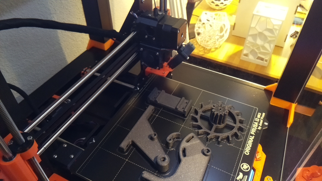 Raspberry Pi Camera holder (45°) by Olivier | Download free STL model ...