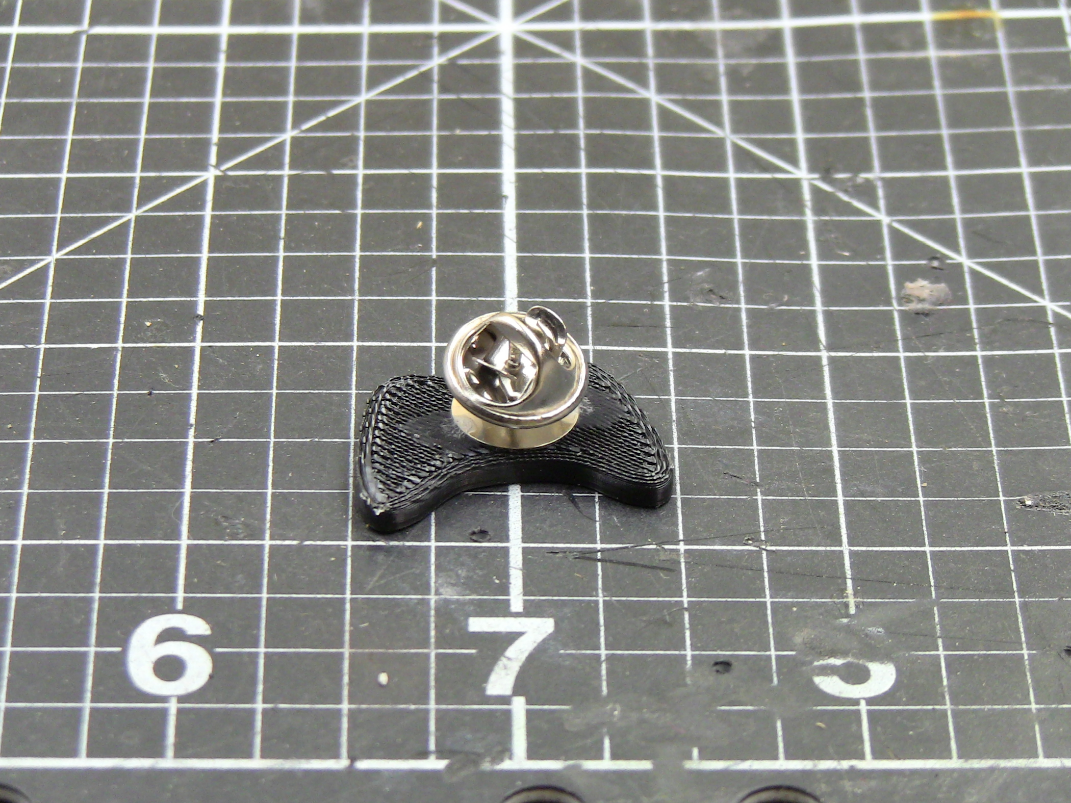 Game controller enamel pin by Nick Tailor | Download free STL model ...