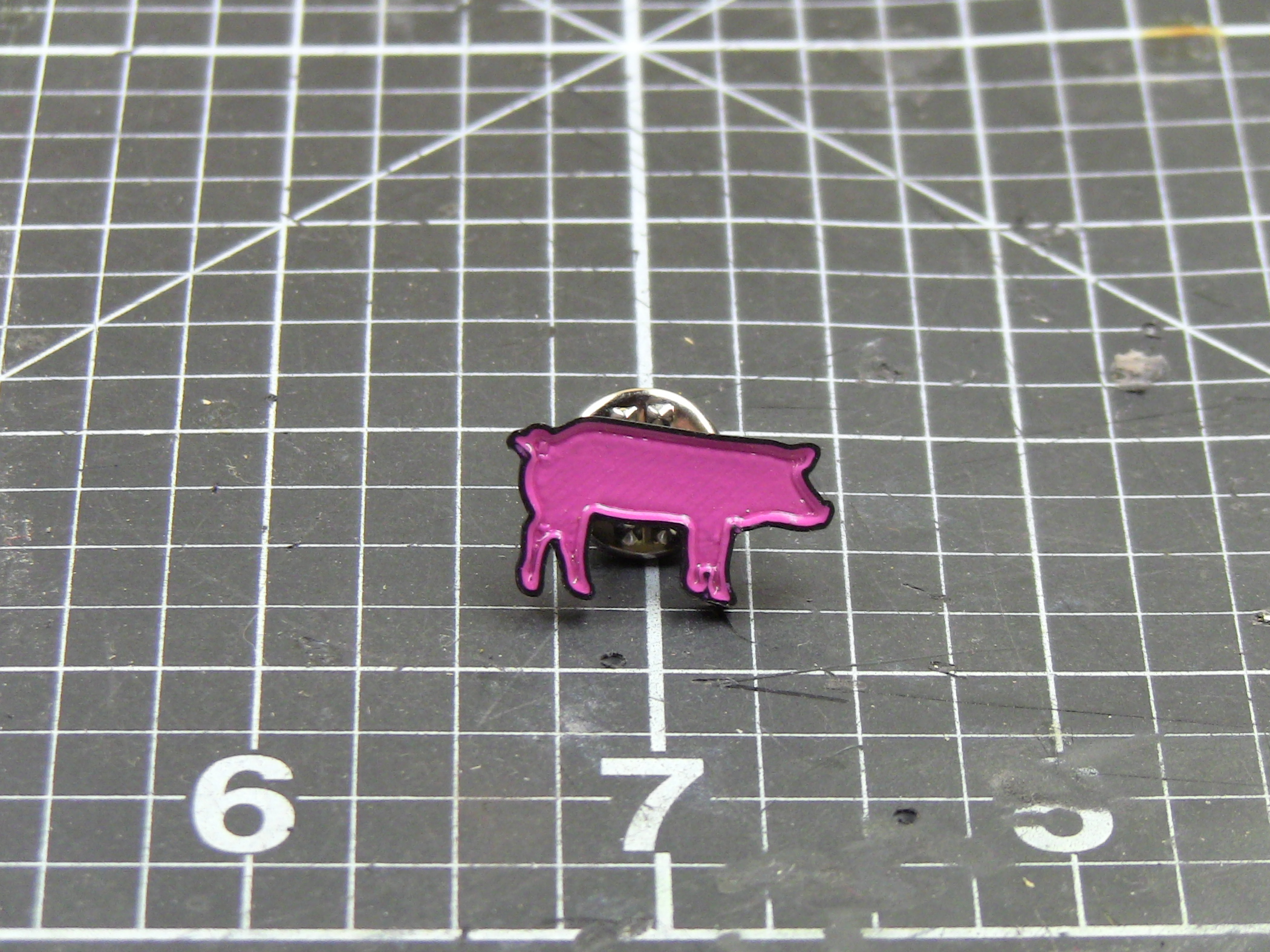Pig enamel pin by Nick Tailor | Download free STL model | Printables.com