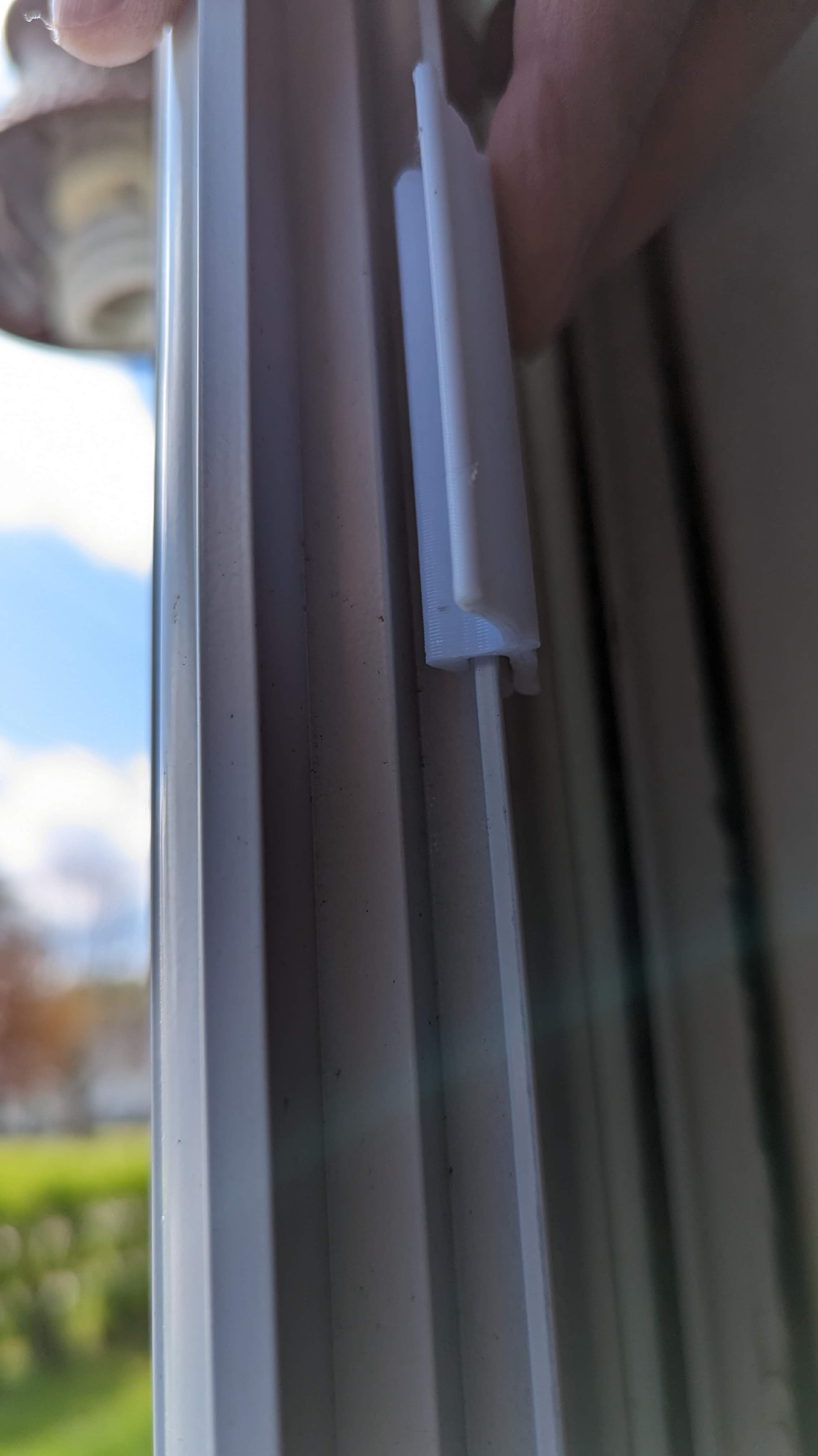 Screendoor window retainer clip by KyleT | Download free STL model ...