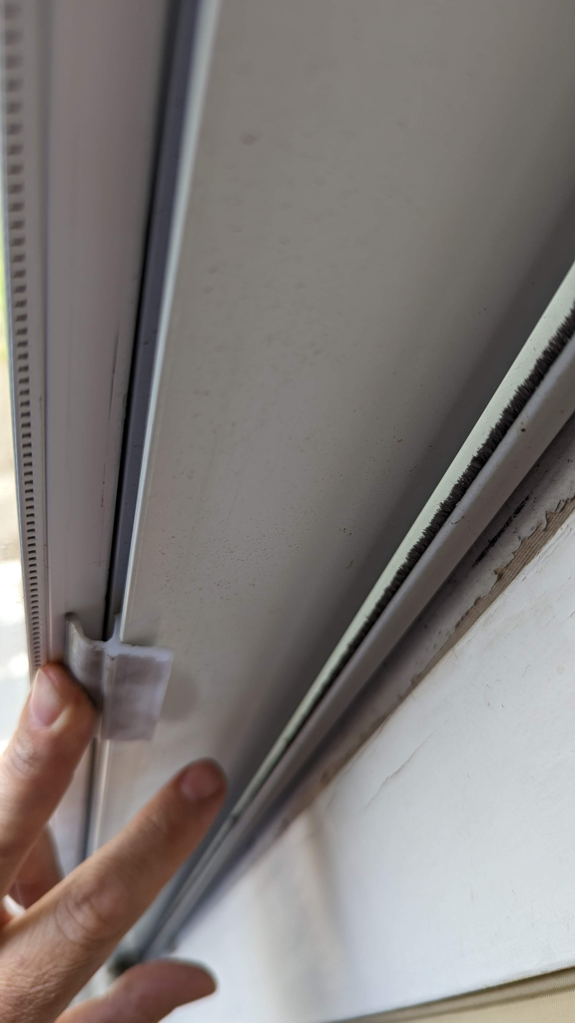 Screendoor window retainer clip by KyleT | Download free STL model ...