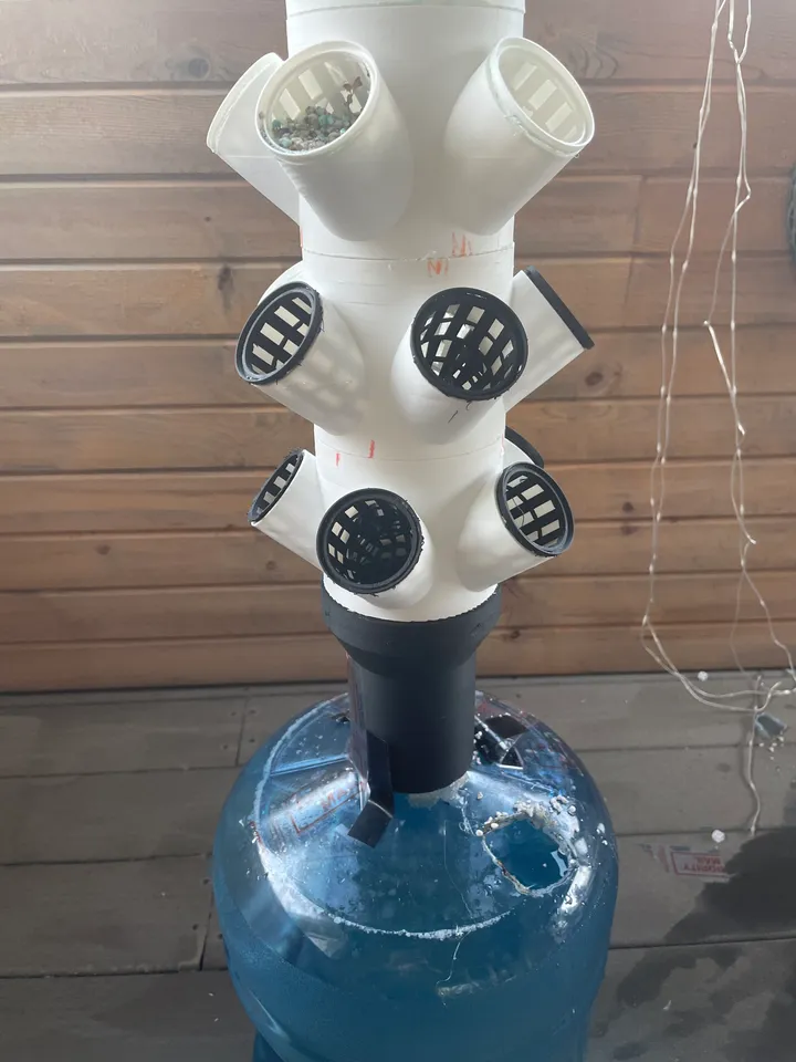 Hydroponics by Bryant Yu | Download free STL model | Printables.com