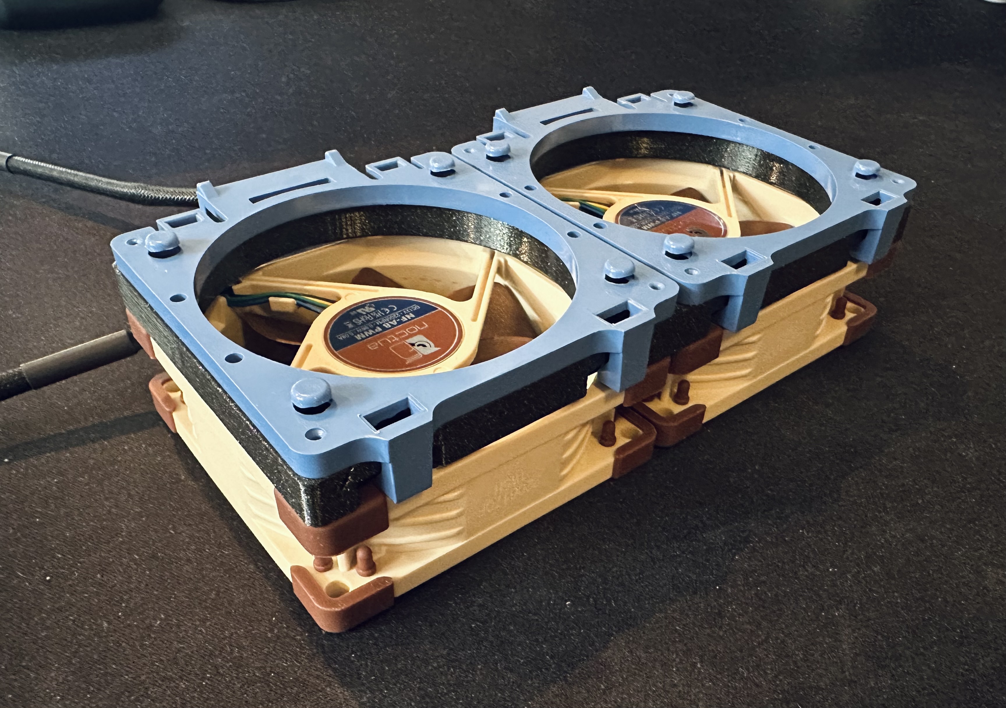 Dual 80mm Noctua Rear Fan Adapter for Chenbro RM42200 by pixelwave ...