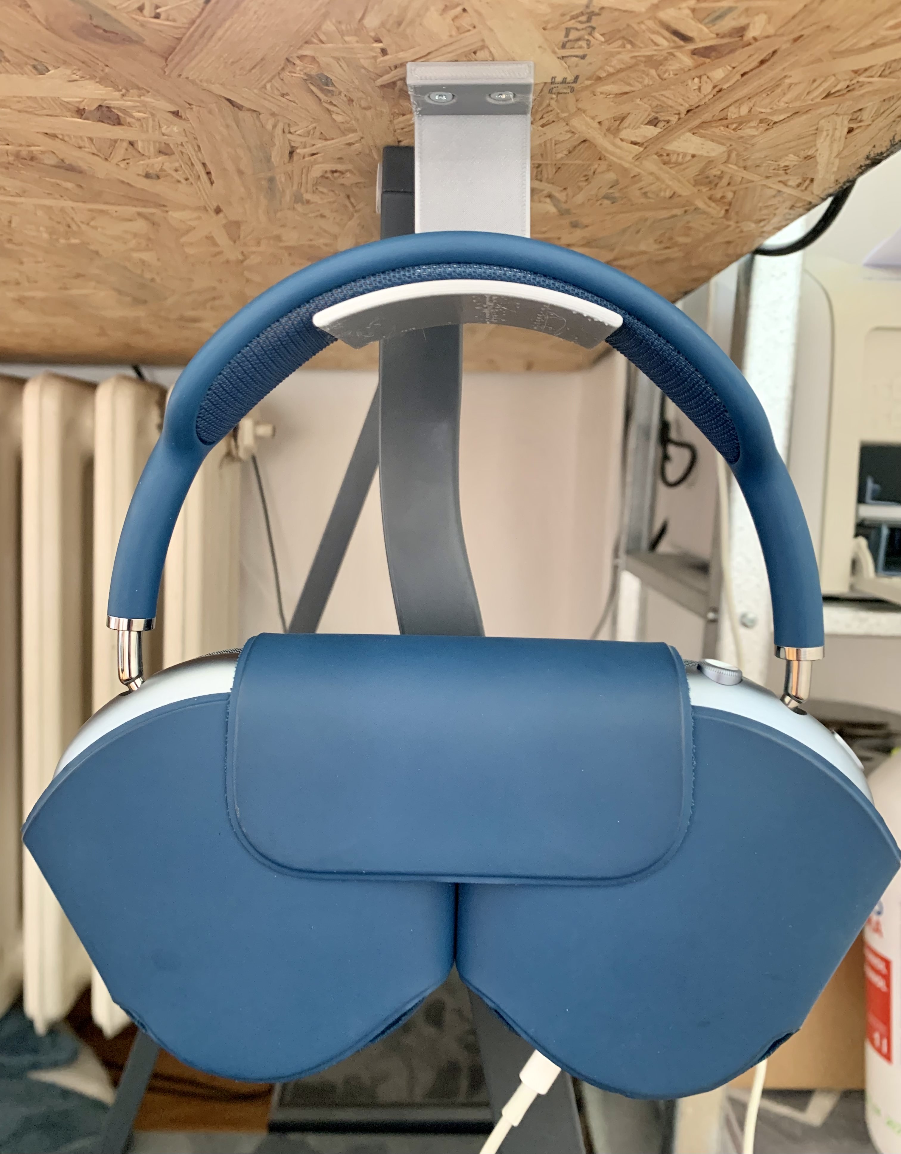 Airpods Max holder without supports by Jakub Komárek | Download free ...