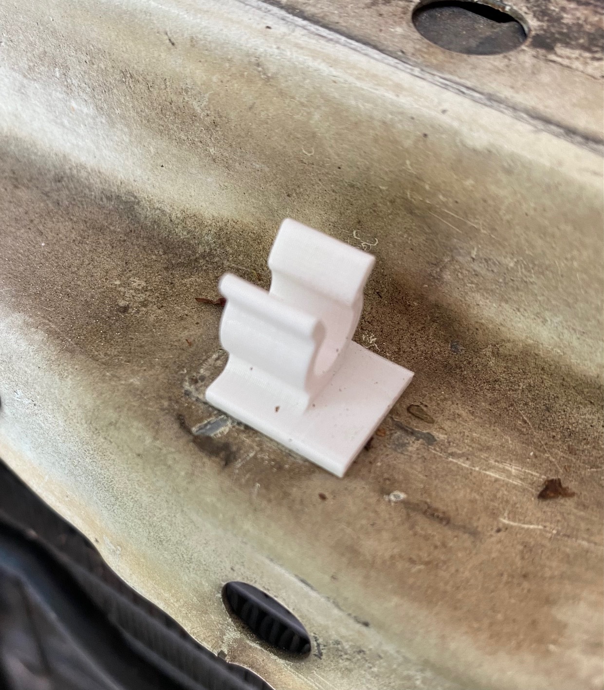 Auto Hood Prop Rod Clip by Chris336 | Download free STL model ...