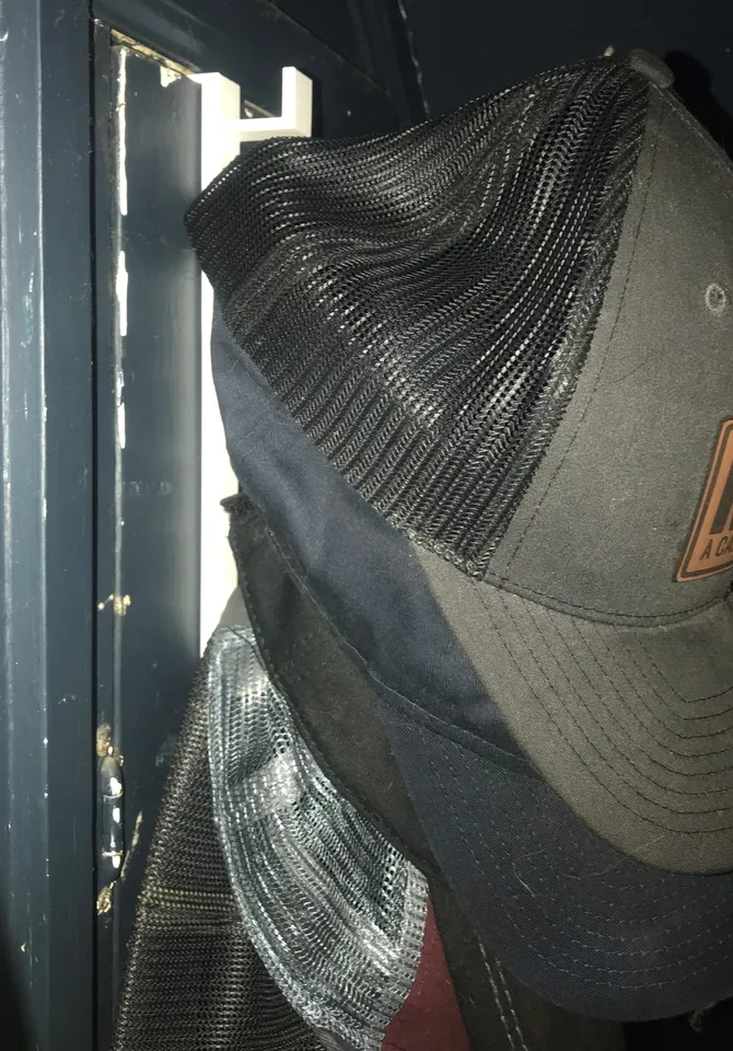 Hanging hat rack by TokeTokersen | Download free STL model | Printables.com