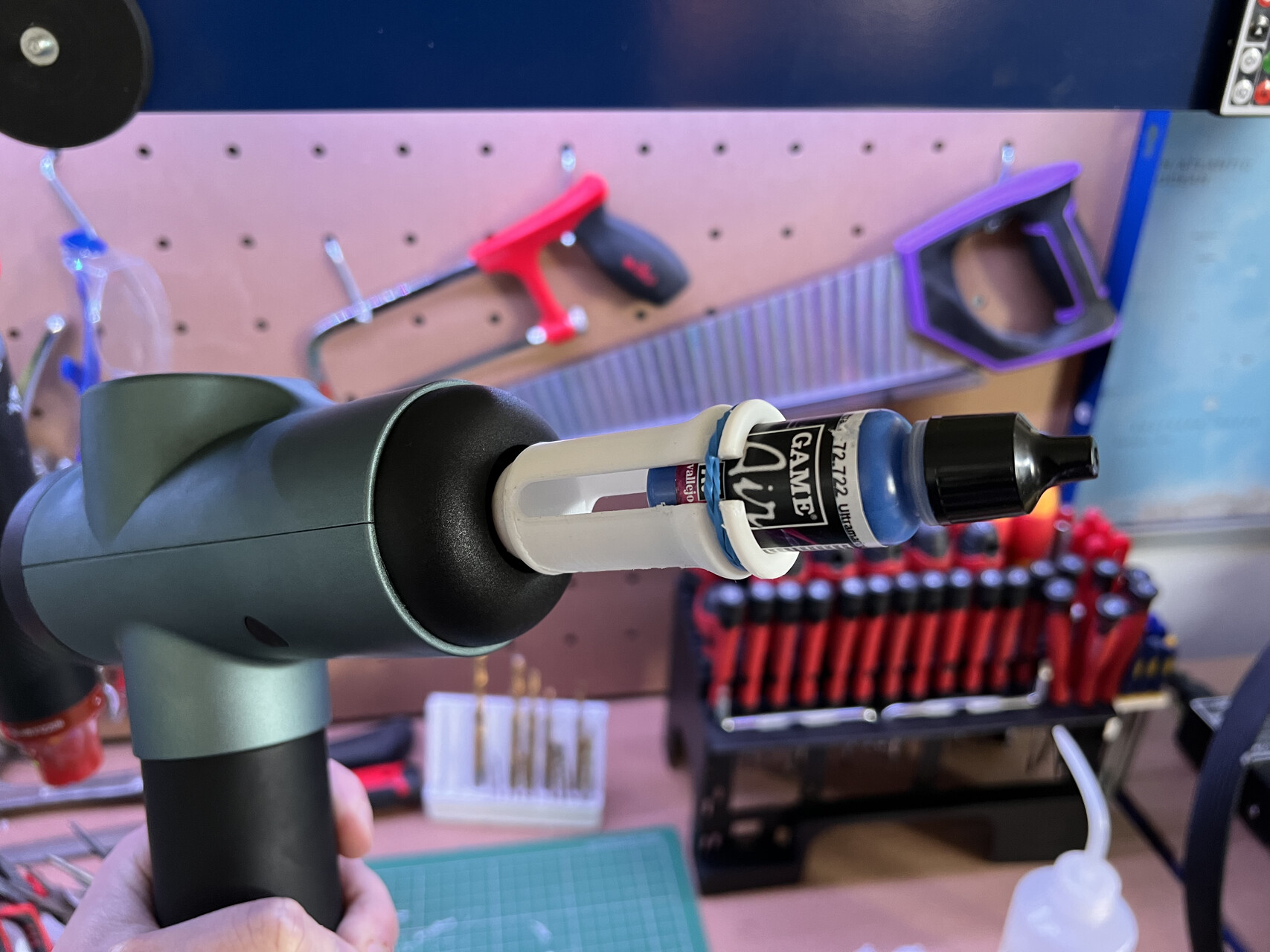 Massage Gun Meets Paint: The Auto-Shaker! by Mellow | Download free STL ...