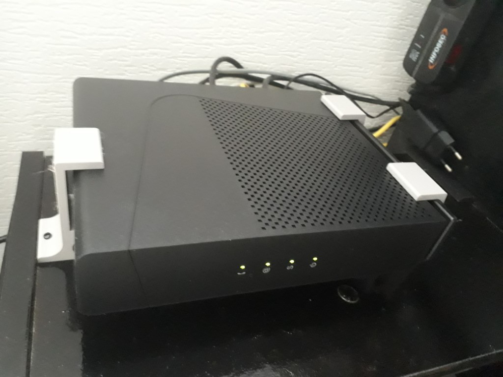 SFR Internet Box Holder wall mount by Charly BEGOOD | Download free STL ...