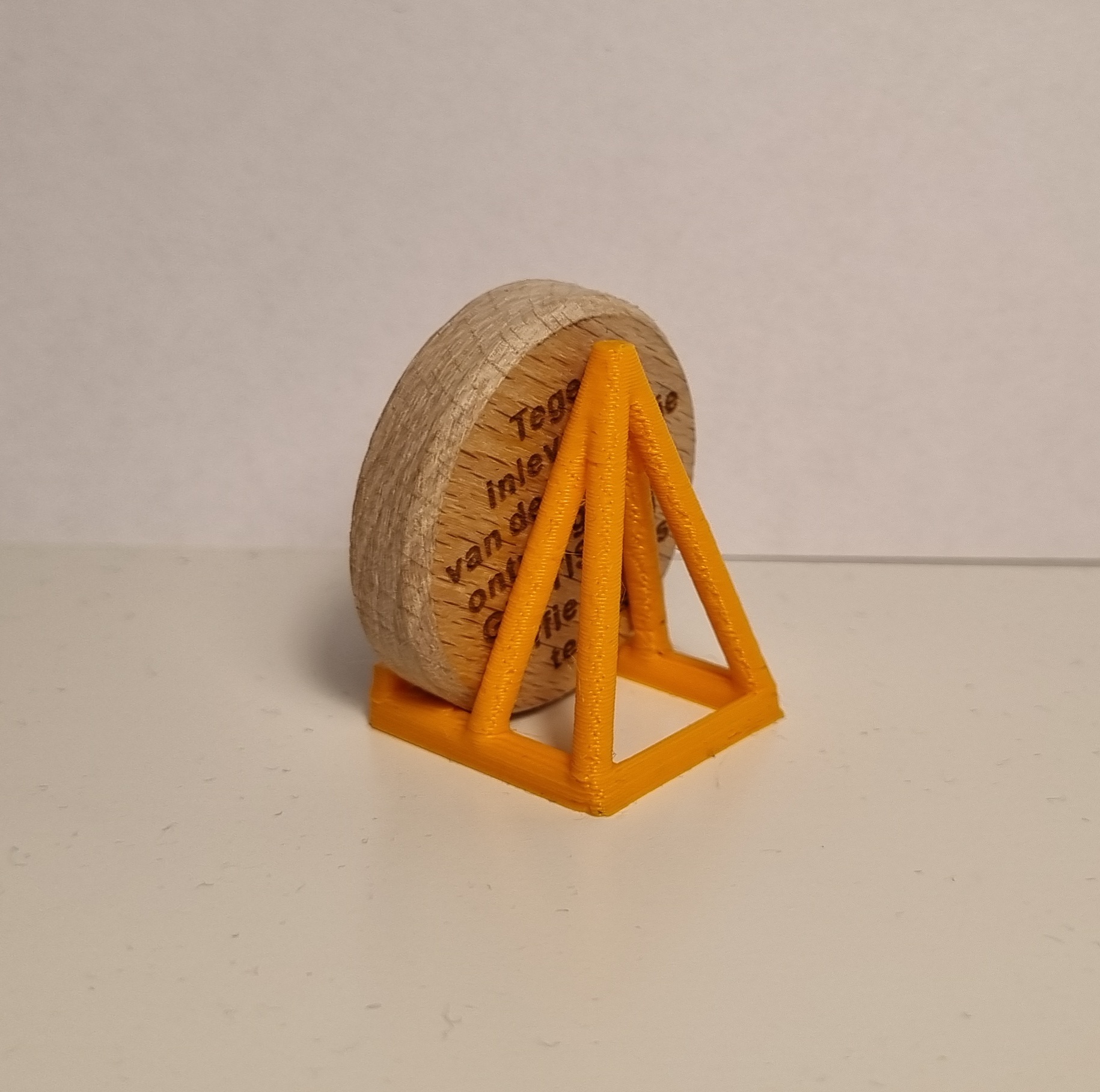 Geocaching Woodie Stand mini (Geocoin) by THop3D | Download free STL ...