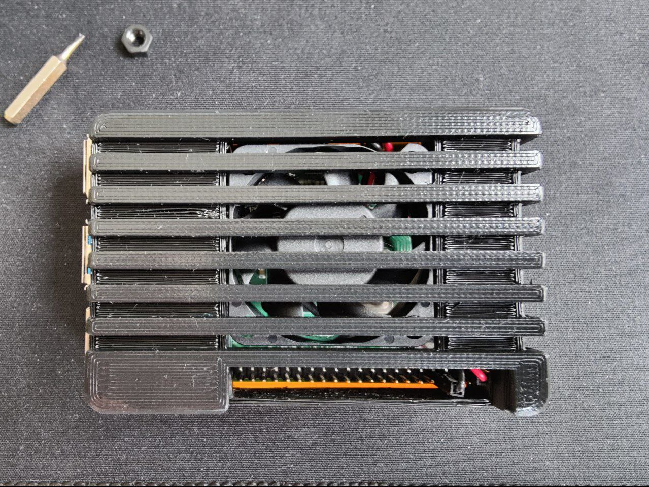 Raspberry Pi 4 Case Hidden Gpio 40mm Fan By R0st Download Free Stl Model