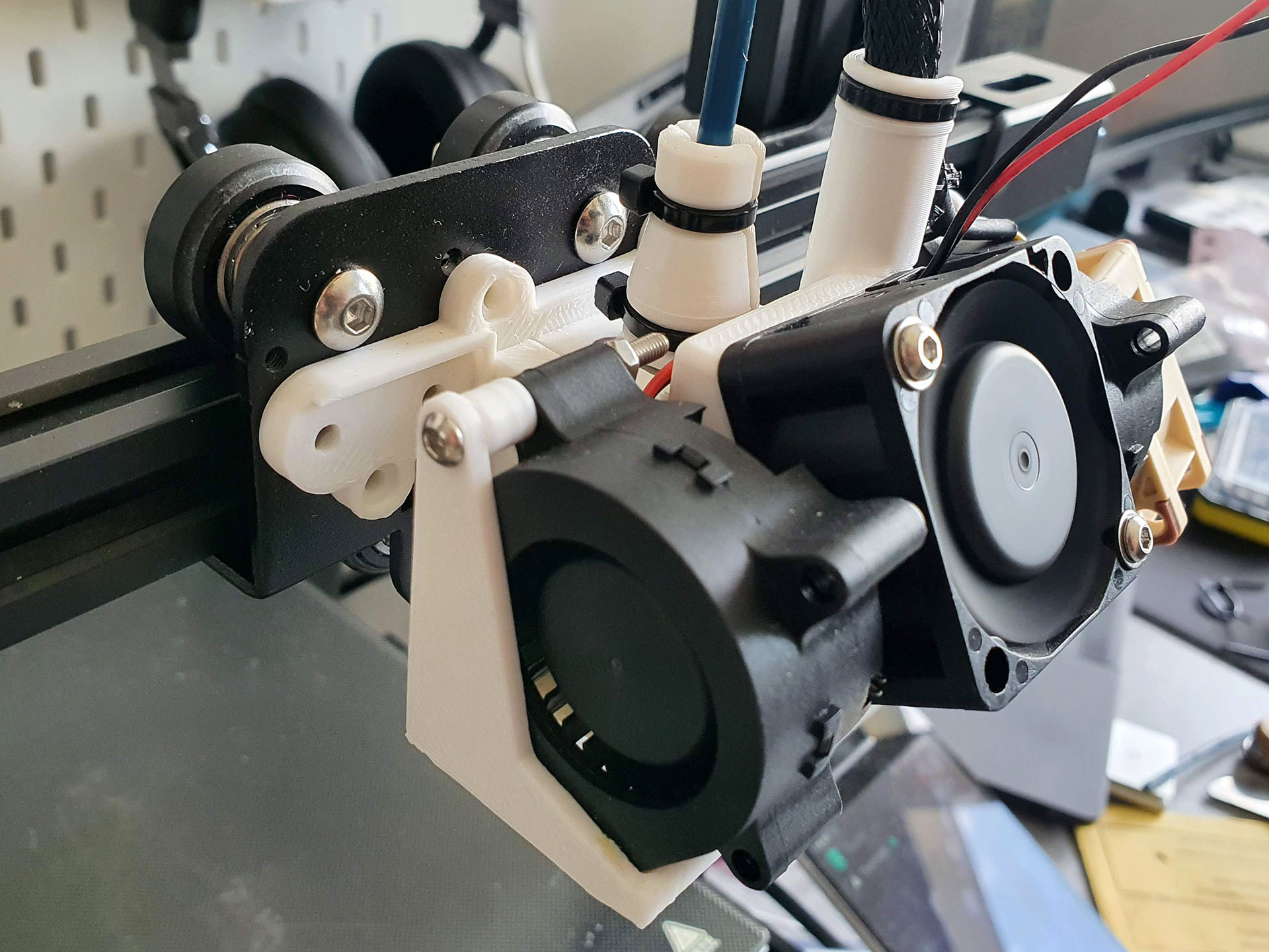 Ultimate Bowden PTFE Tube Clamp (no slip and rotation) by r0st ...