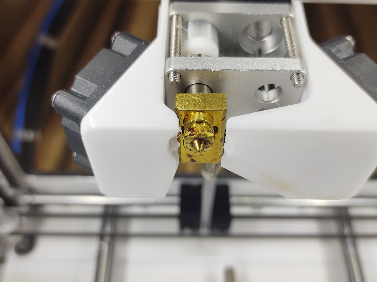 [WIP] Ultimaker 2 (UM2) part fan shroud - no supports needed by BigNoel ...