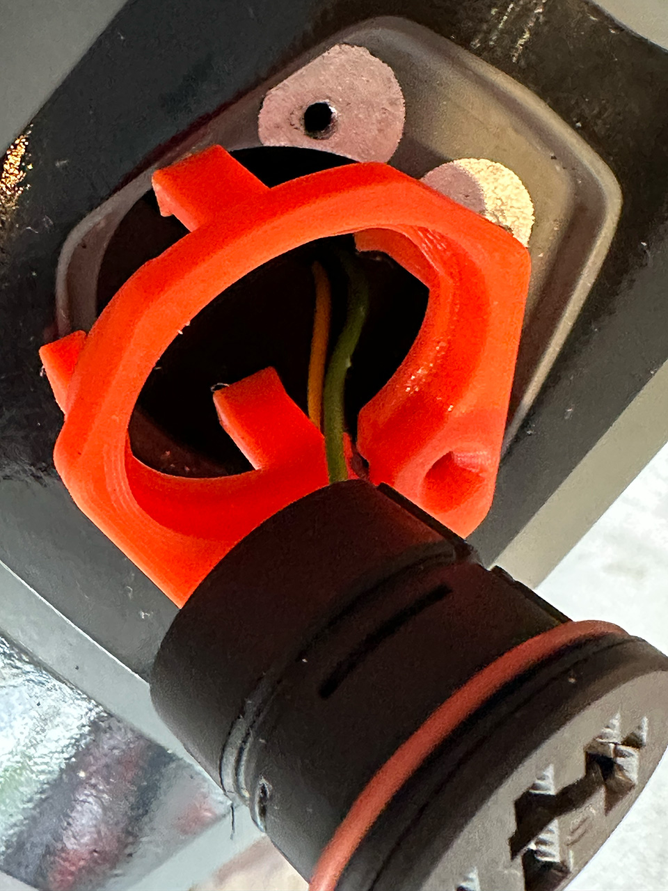 Charge Port Bracket for Focus Thron2 / Sam2 / Jam2 by Mark D ...