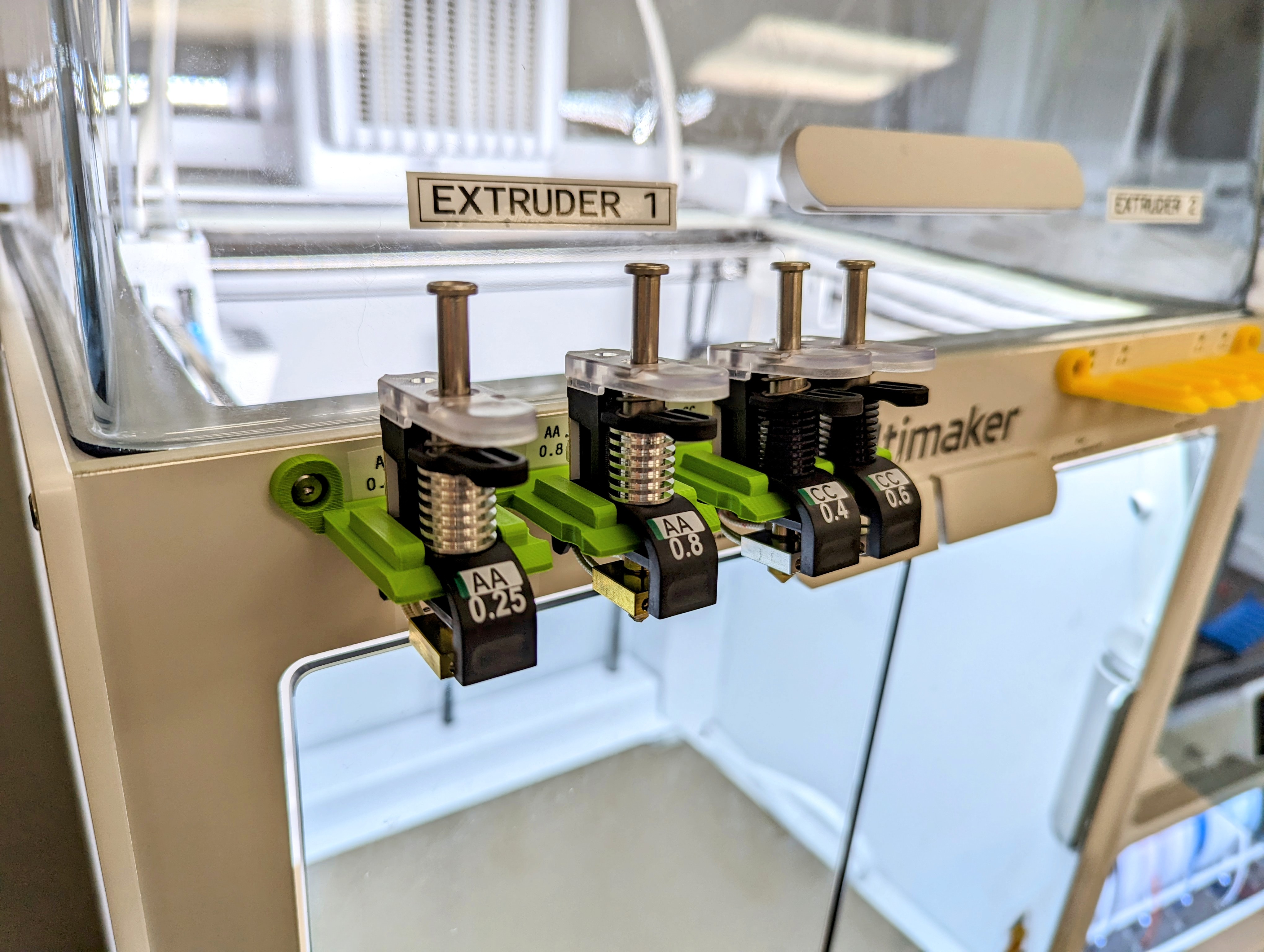 Print core holder (Ultimaker S-series) by Thibo-do-it | Download free ...
