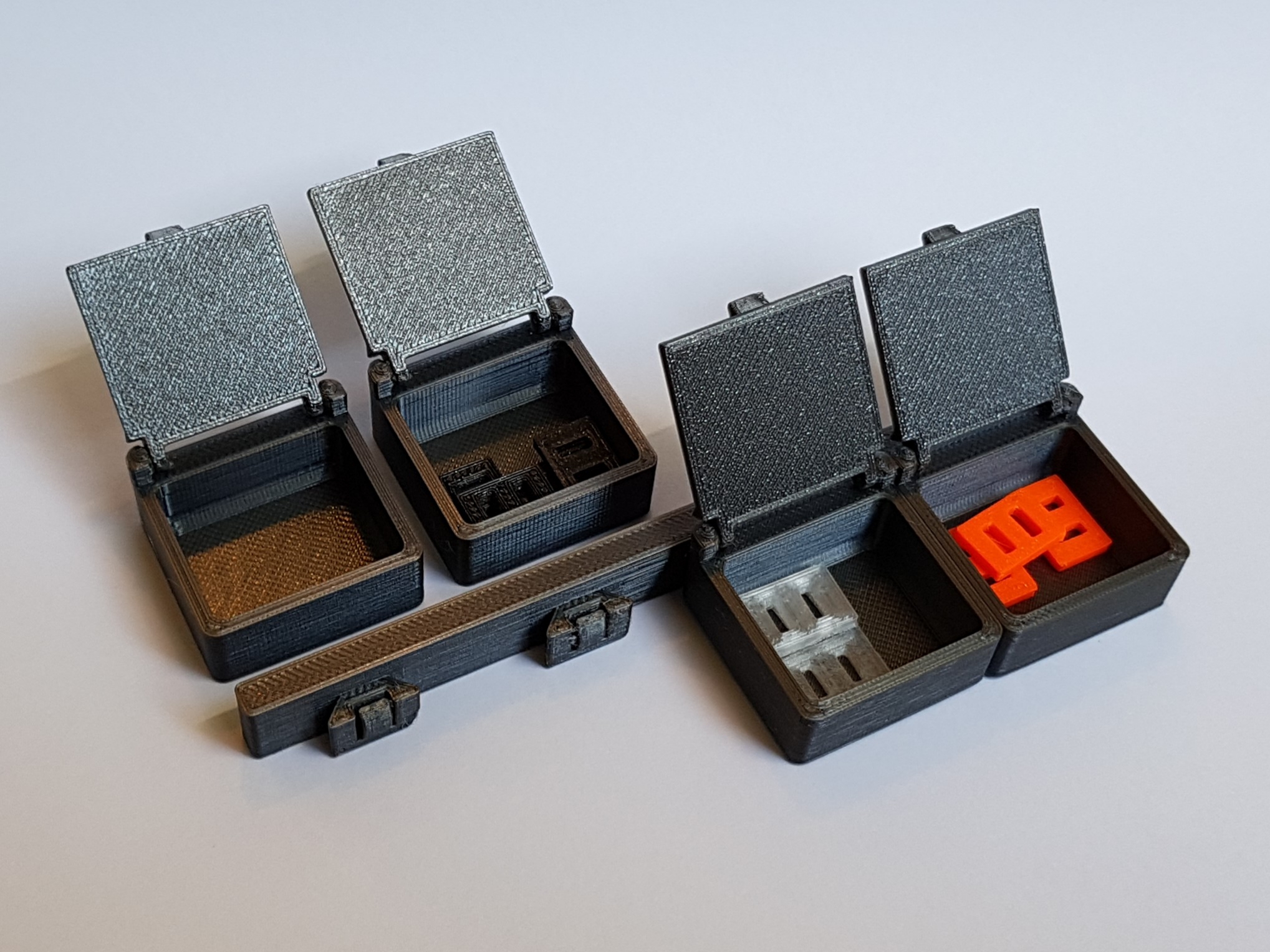 Hinged lid containers connector bar by HD_Creator | Download free STL ...