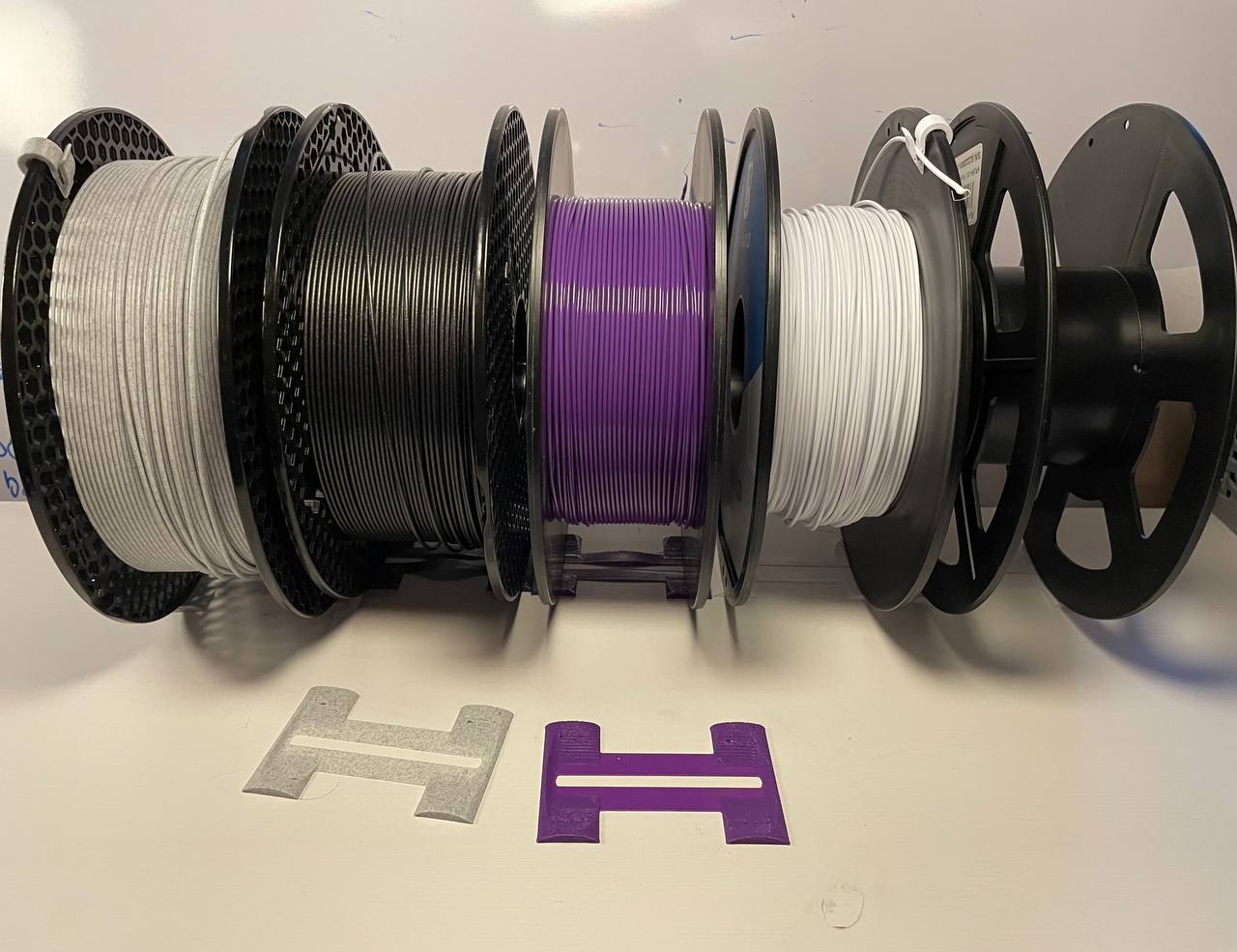 Tiny Lil' Filament Stand by Jasperlope | Download free STL model ...