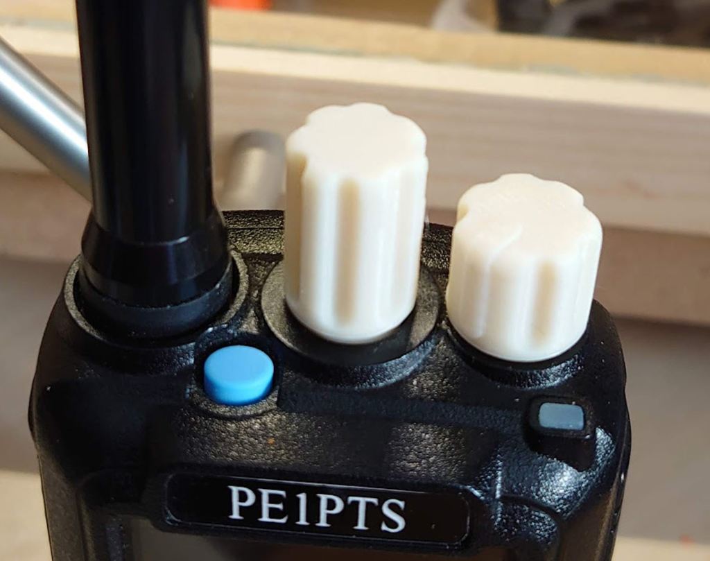 AnyTone AT-D878 knobs by Ouwekaas | Download free STL model ...