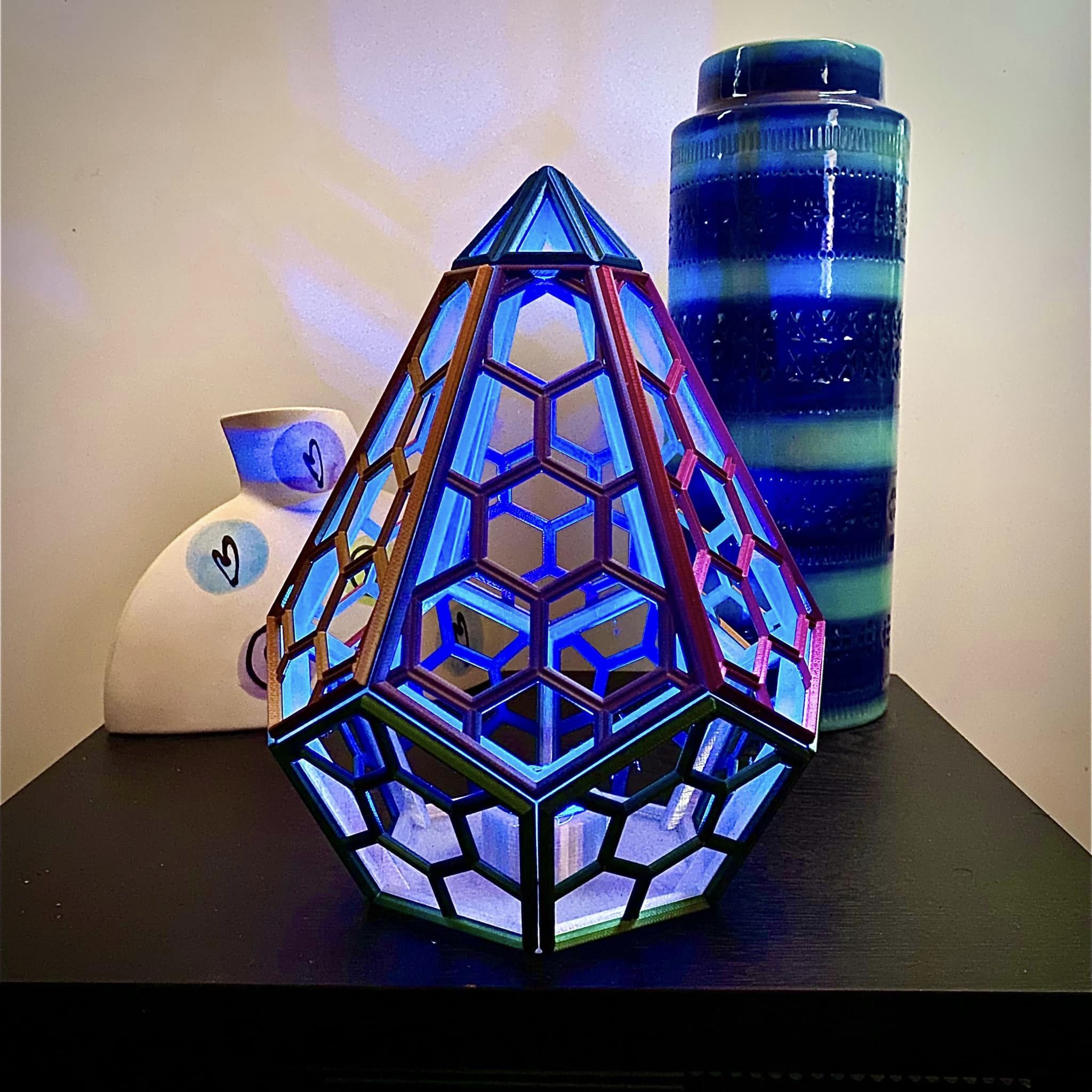 Hex Lamp by ChrisTheViolaNerd | Download free STL model | Printables.com
