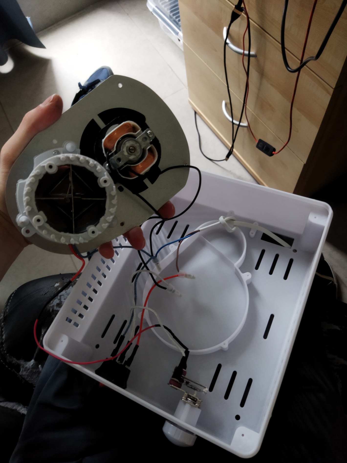 2 Spools Printable Filament Dryer by ap.engineering | Download free STL ...