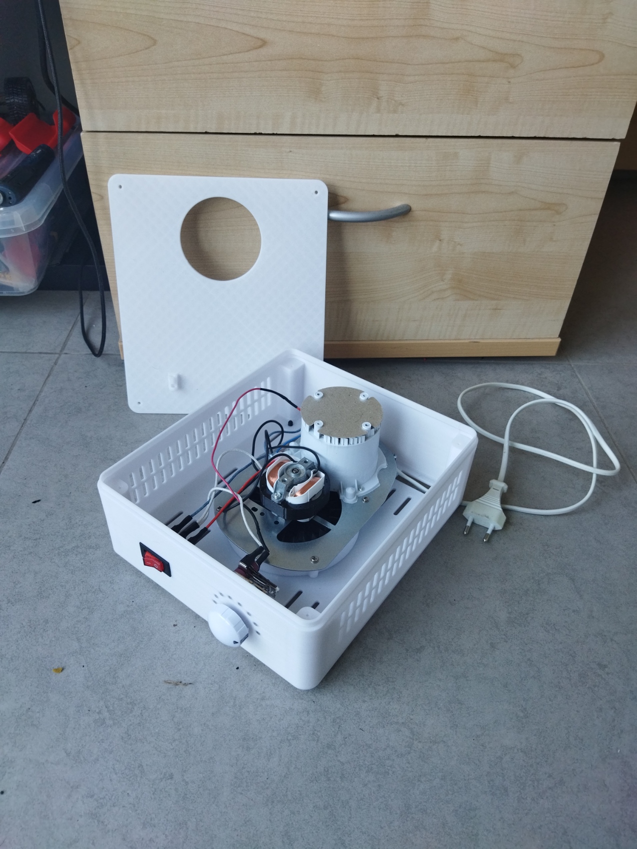 2 Spools Printable Filament Dryer by ap.engineering | Download free STL ...
