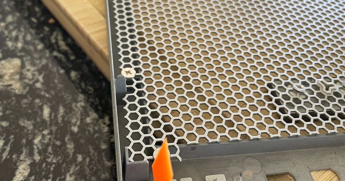 Sun Ultra 20 front panel clip by rfinnie | Download free STL model ...