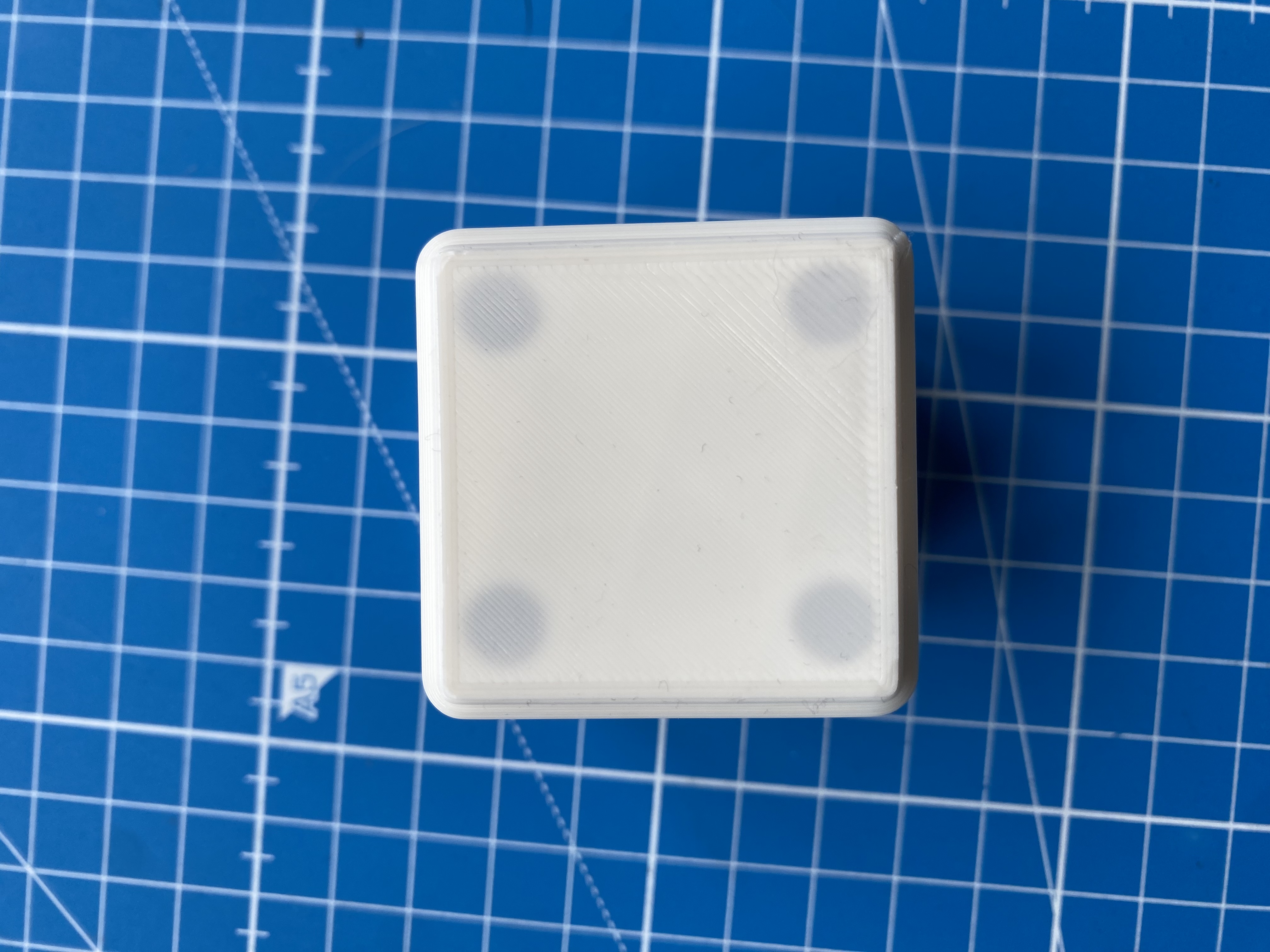 Gridfinity magnet dispenser bin with internal magnets by Adam Rodrigues ...