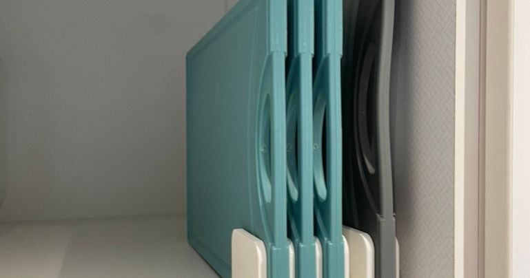 Vertical Cutting Board Rack (Parametric) by mpbzh | Download free STL ...