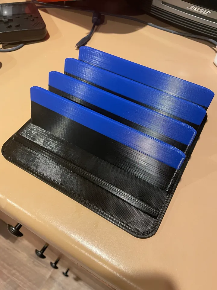 Multiple iPads Stand/charging station by ServerGuy2008 | Download free ...