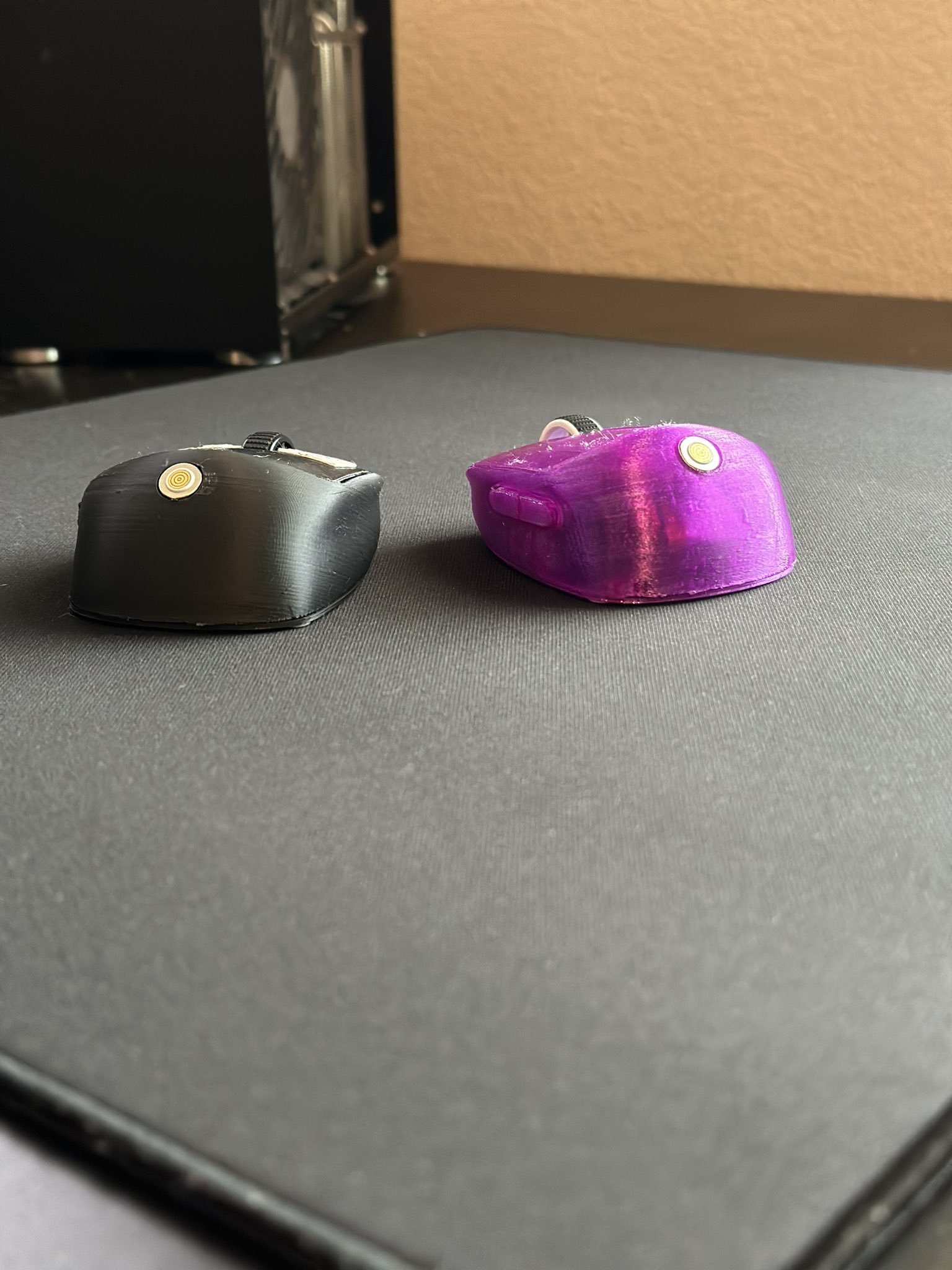 Finger Tip Gaming mouse with Orochi v2 internals by Joshuanate ...