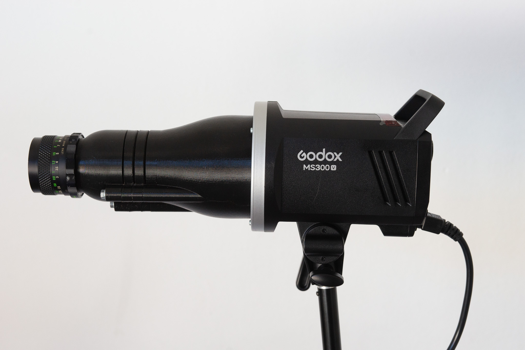 GoBo projector for Bowens mount flash (Godox MS300V) by Maurizio Lenzi ...