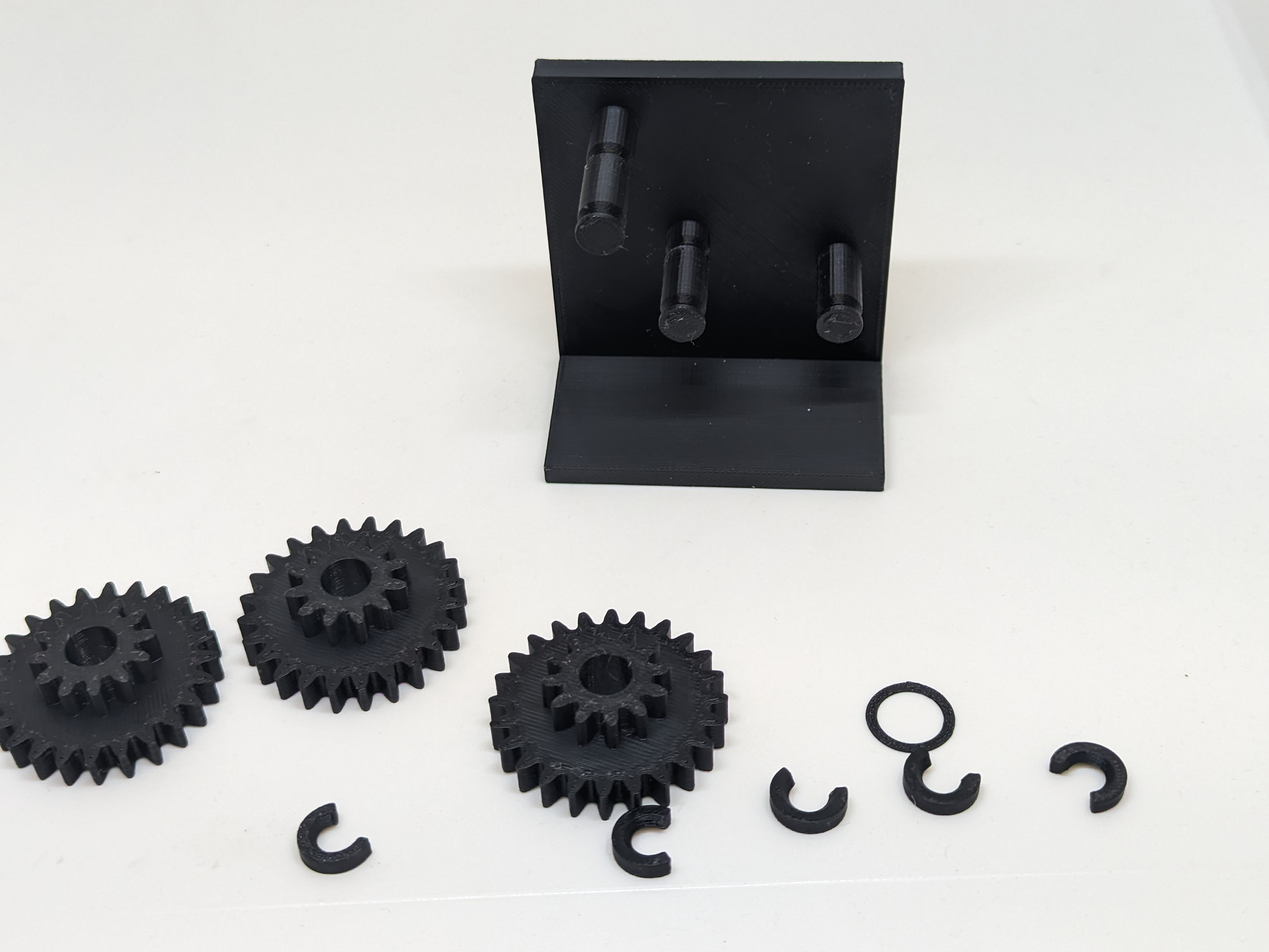 Spinning Gear Fidget Toy by Ecobra | Download free STL model ...
