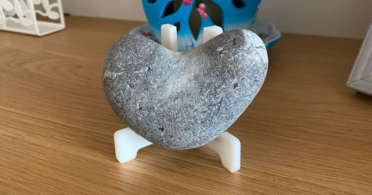 Crystal Display Stand by Uniknick | Download free STL model ...