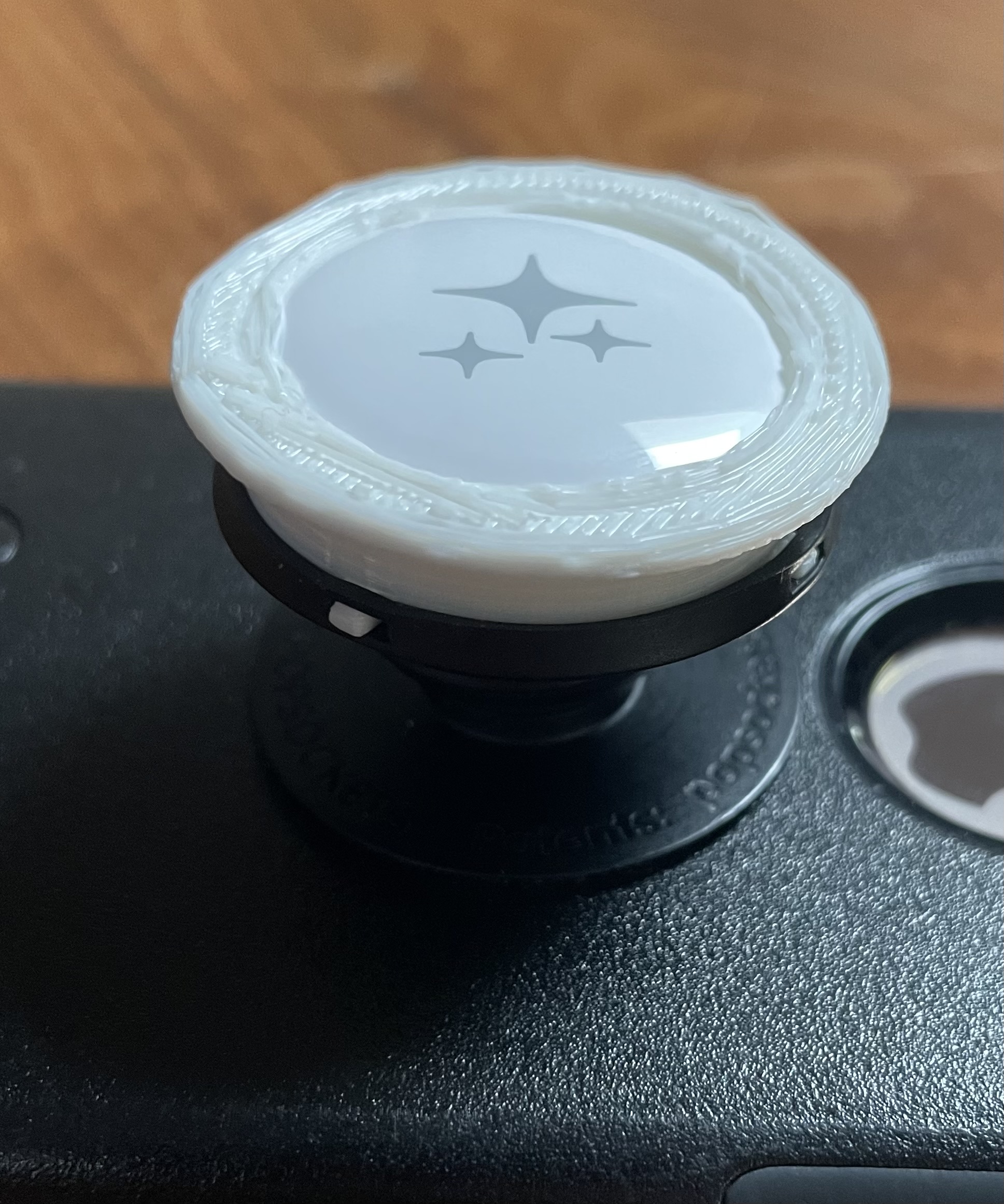 Pop socket air tag mount by PB Saltman | Download free STL model ...